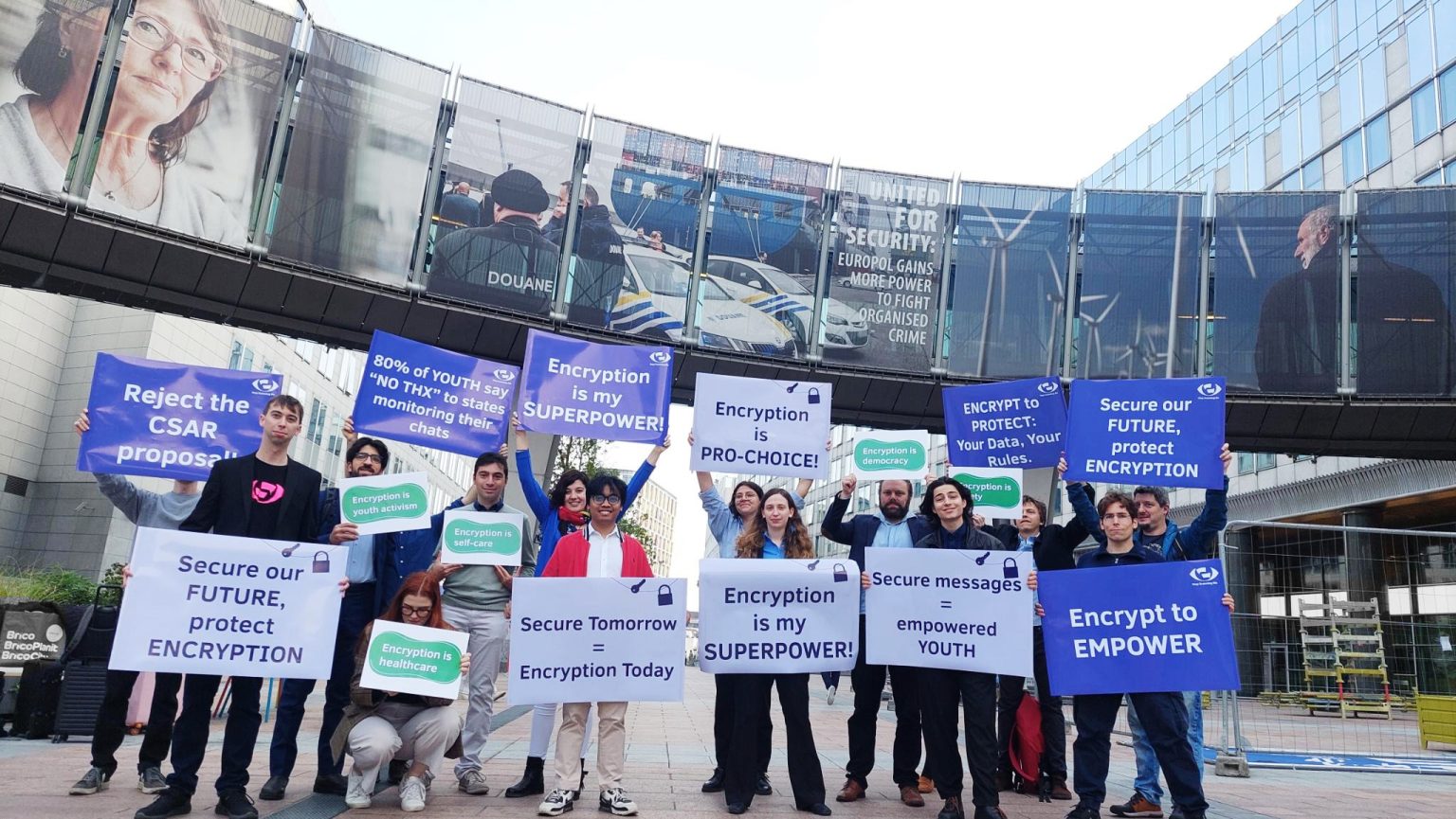 EP rejects mass scanning of private messages - European Digital Rights ...